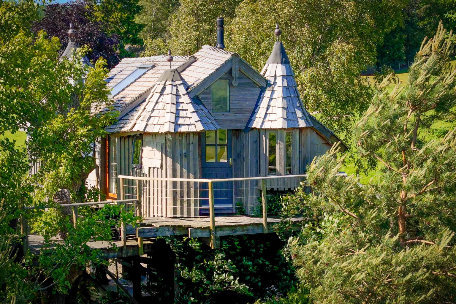 Luxury Treehouse Glamping Scotland – Stay at Ash Tree Howf